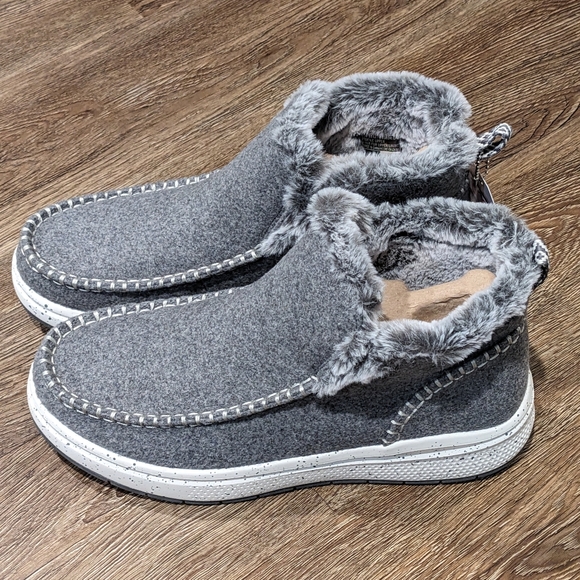 BOBS from Skechers | Shoes | New Bobs Skipper Wave Gray Booties Size ...
